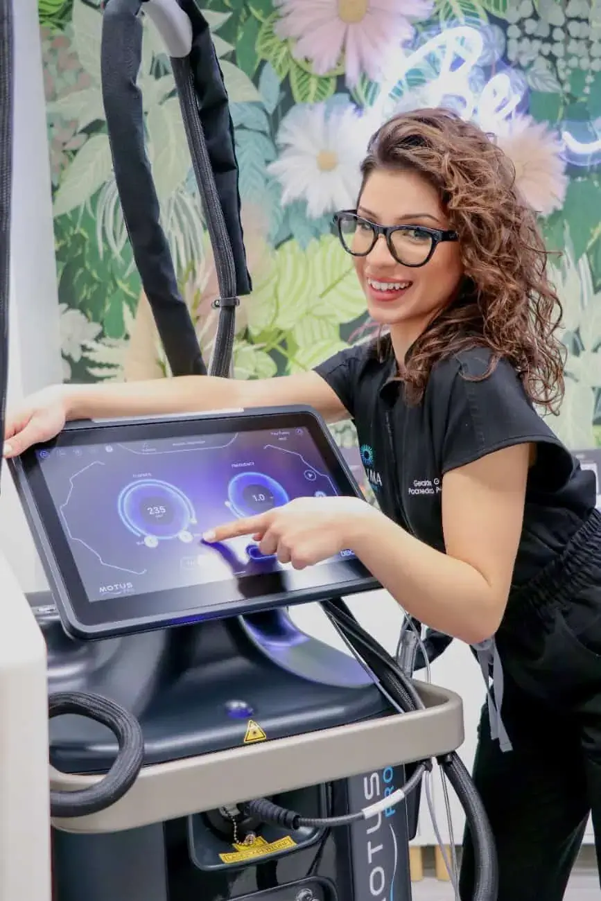 Laser Facial with the MOTUS PRO™ in Orlando - Aluma Wellness
